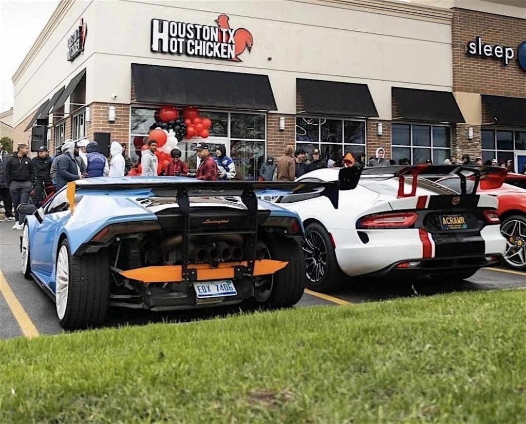 Novi Car Show and Free Food: Houston’s Hot Chicken Grand Opening | Novi ...